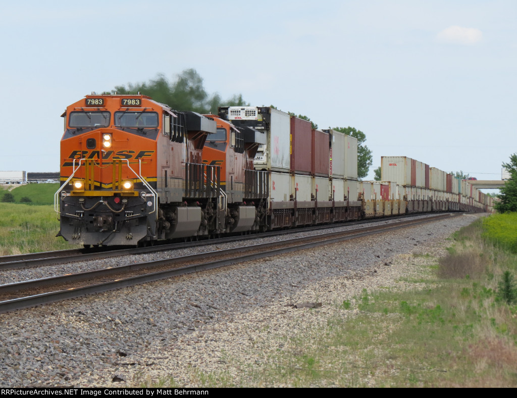 BNSF 7983